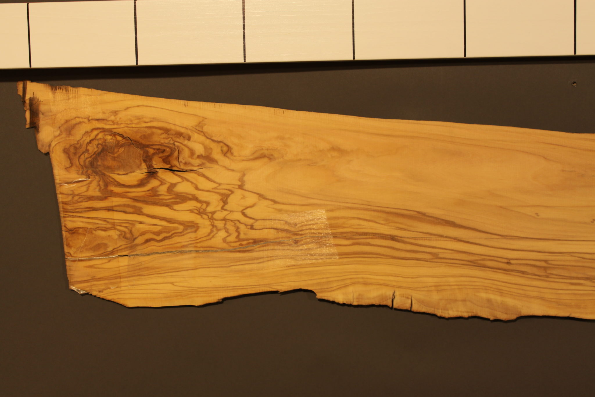 Olivenholz-Furnier 2 Mm (155 X 20 Cm) - Furnier-Manufaktur