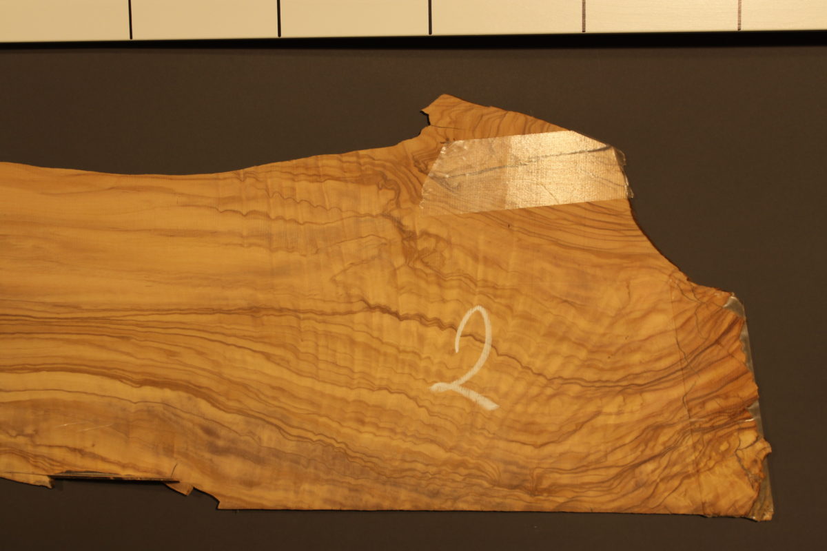 Olivenholz-Furnier 2 Mm (155 X 20 Cm) - Furnier-Manufaktur