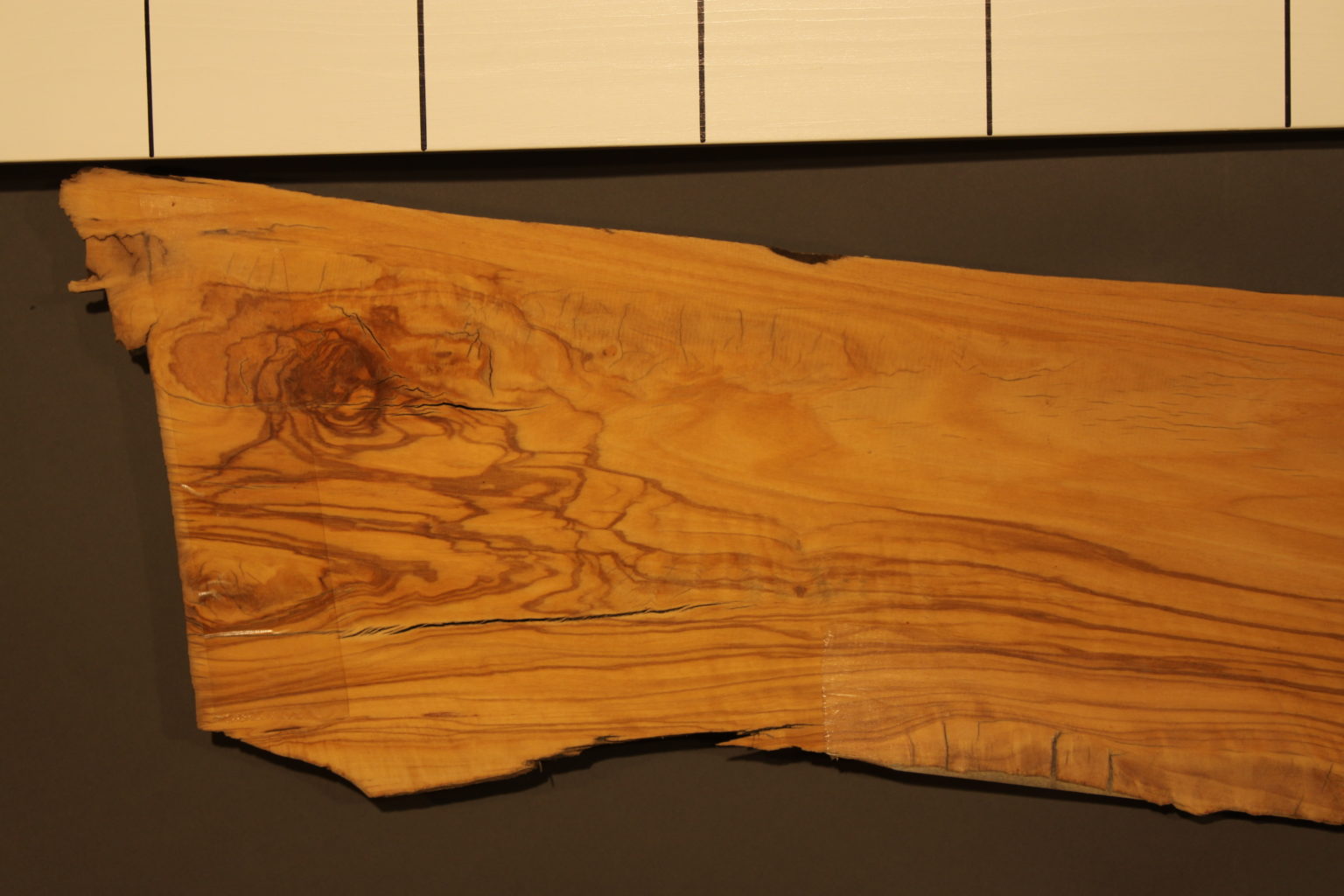 Olivenholz-Furnier 2 Mm (155 X 20 Cm) - Furnier-Manufaktur